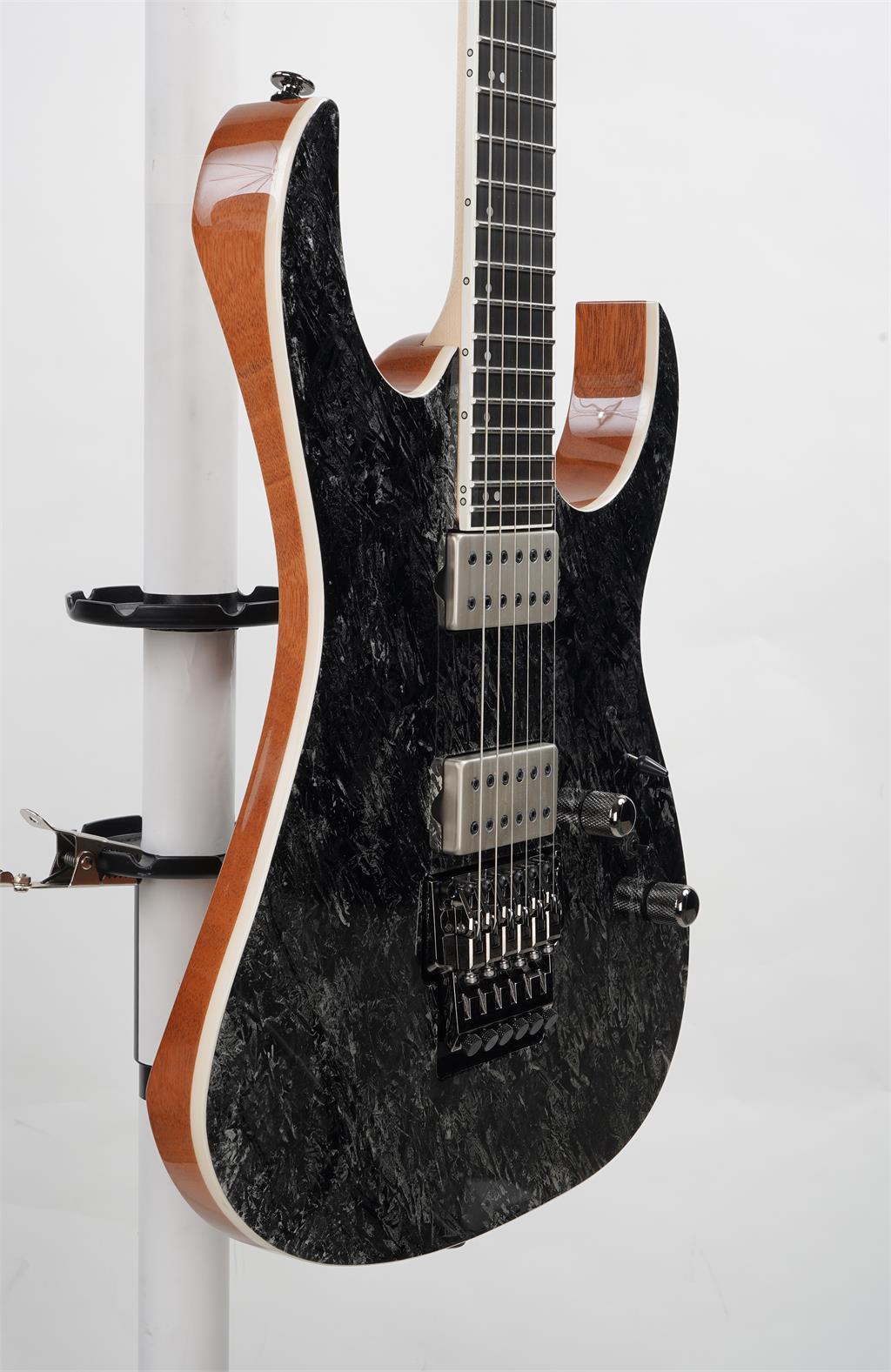 Ibanez RG5320-CSW Elgitar Prestige med hardcase - Evenstad Musikk